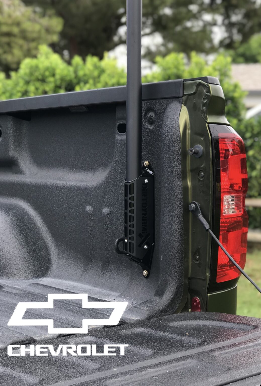 DDX Mount - Truck Flag Pole Mount | DirtDynamix