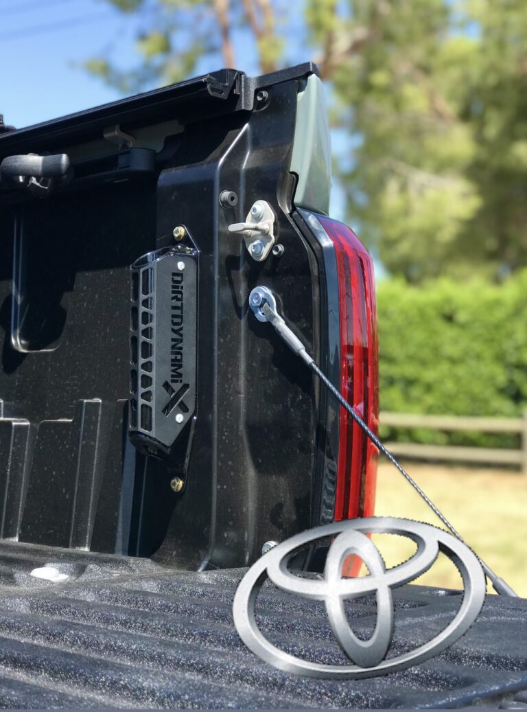 DDX Mount - Truck Flag Pole Mount | DirtDynamix